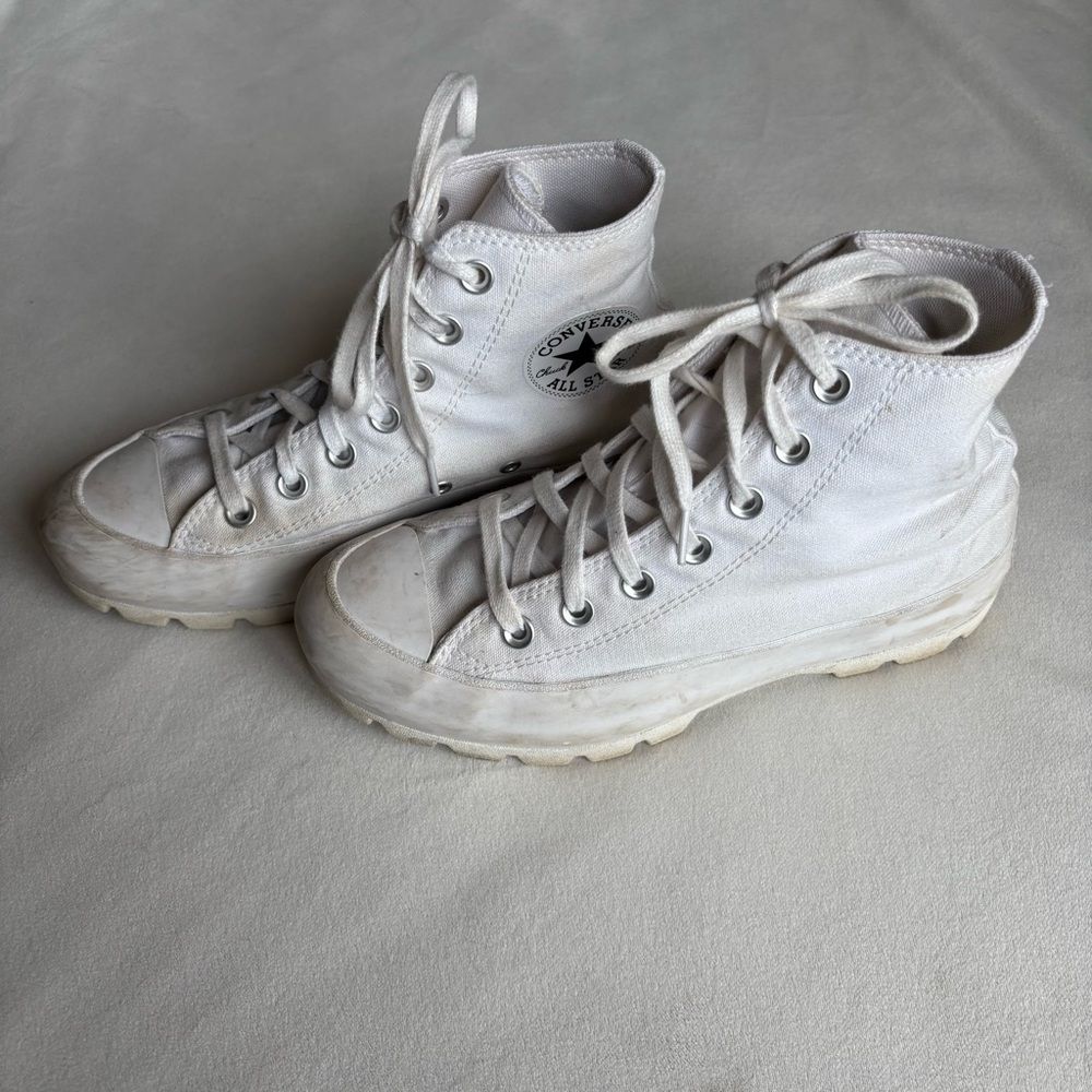 Converse Chuck Taylor All Star Lugged Hi Size 7 White - Gem